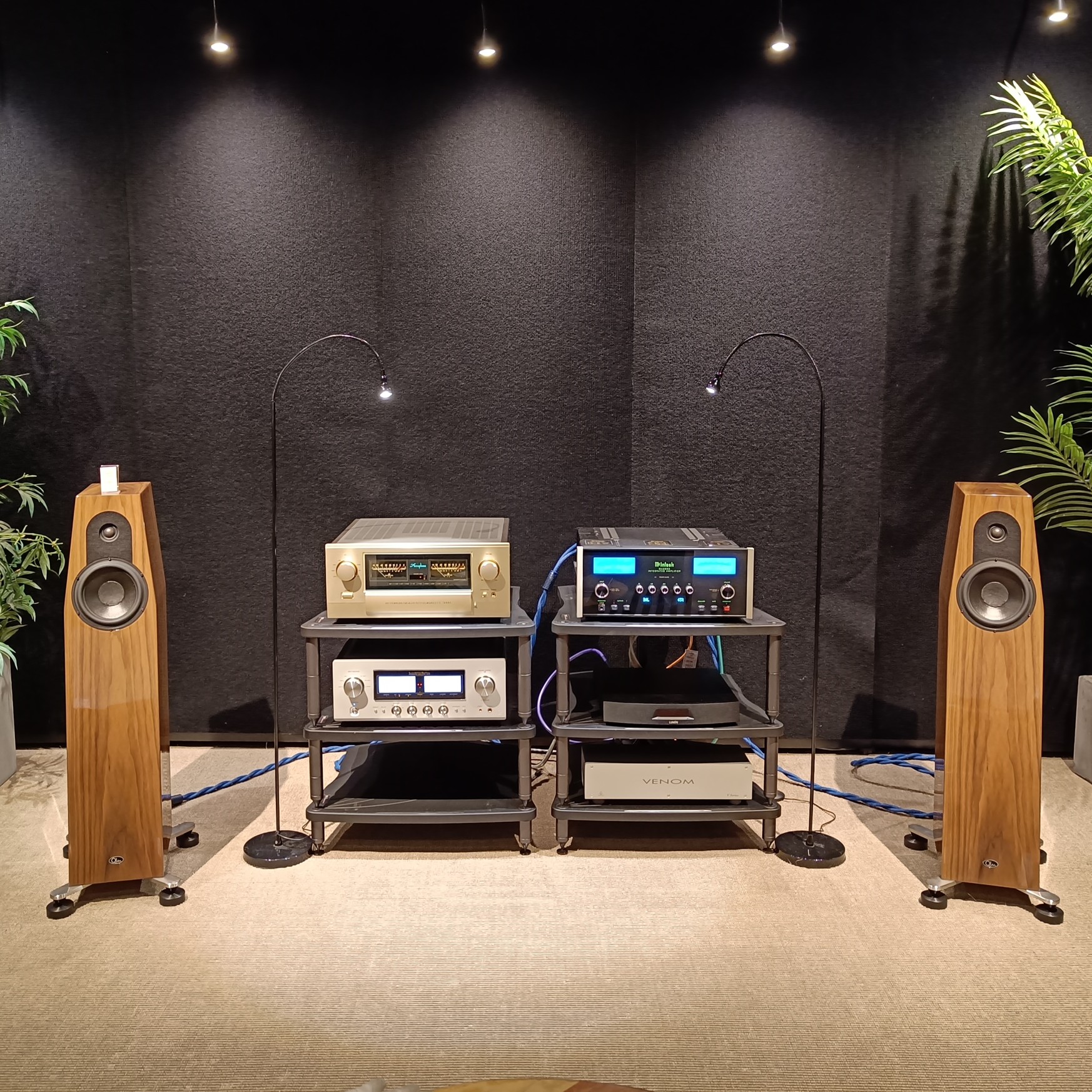 Review McIntosh MA8950, Accuphase E-5000 & Luxman L-507Z - Hans Audio